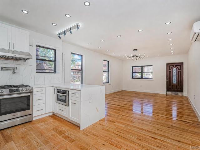 994 E 54th Street