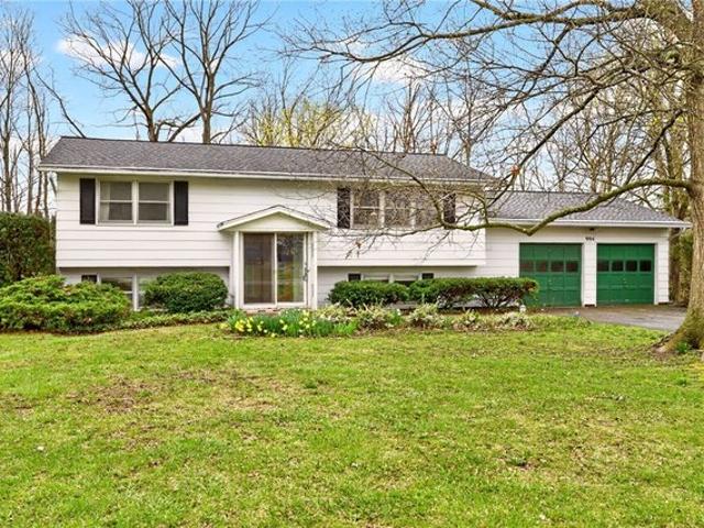 994 Jordan Dr, Palmyra, NY 14522