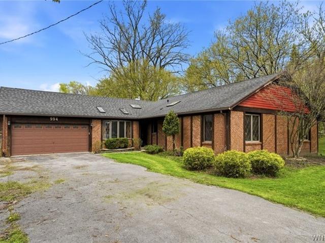 994 Sweeney St, North Tonawanda, NY 14120