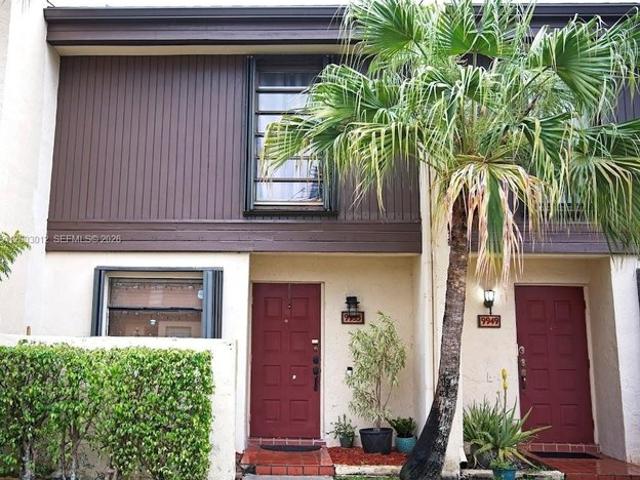9955 NW 10th St Unit 24, Pembroke Pines, FL 33024