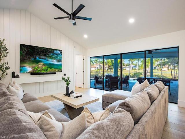 9956 Treasure Cay Ln, Bonita Springs, FL 34135 | MLS #226006 | Compass