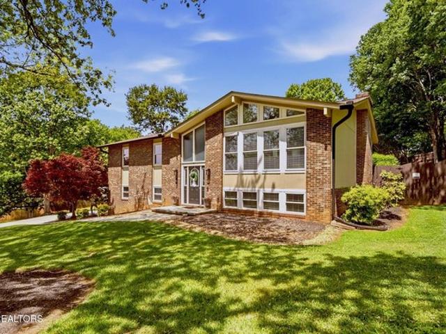 9957 Tierra Verde Dr, Knoxville, TN 37922