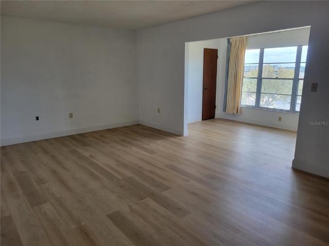9950 62nd Ave N, Unit 404, St. Petersburg, FL 33708 | MLS #TB8482