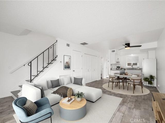 9952 Continental Dr, Huntington Beach, CA 92646
