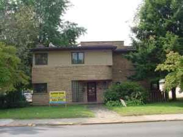 $995 / 3br 3 bdrm/ 1800 sq. ft.Penthouse 1519 Lincoln /Apt B map