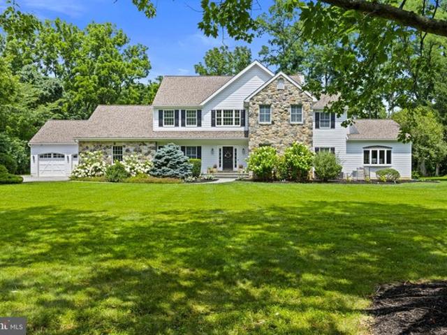 995 Baneswood Dr, Kennett Square, PA 19348