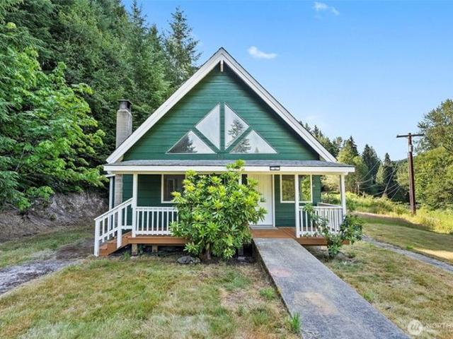 995 Davis Lake Rd, Morton, WA 98356