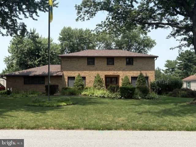 995 Detwiler Dr, York, PA 17404