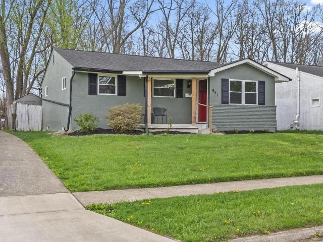995 E Lincoln Avenue