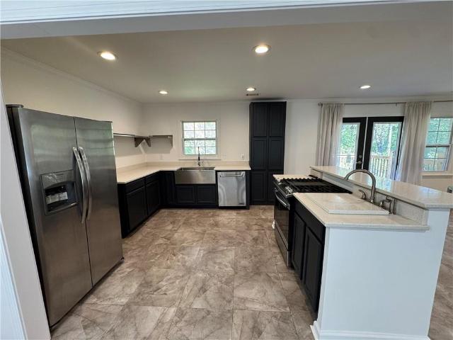 995 Fleetwood Circle SW