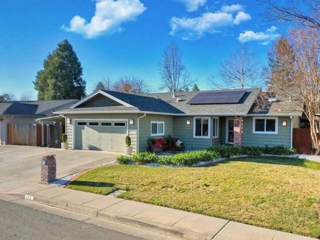 995 Mason Ct, Dixon, CA 95620