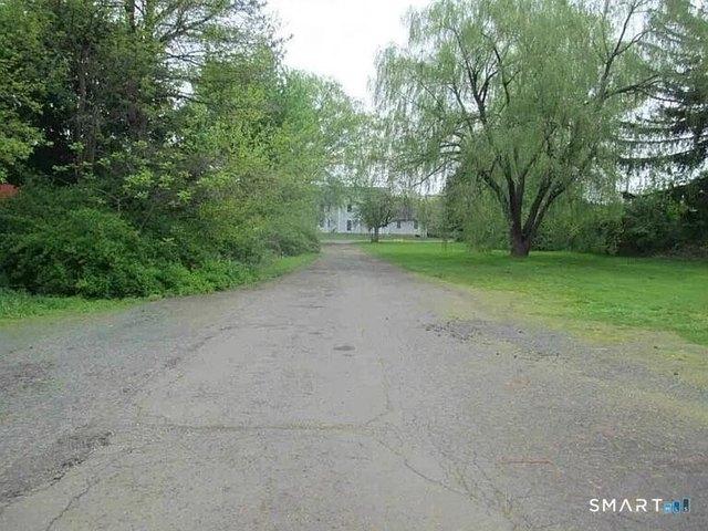995 N Farms Rd, Wallingford, CT 06492