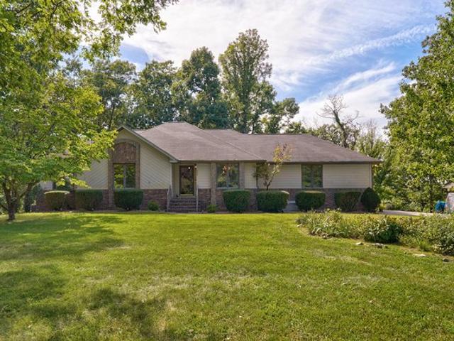 995 S Stanford Dr, Rogersville, MO 65742