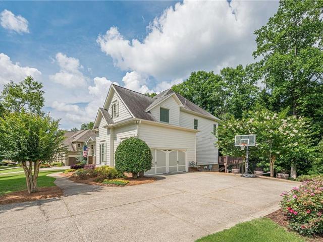 995 Sienna Drive