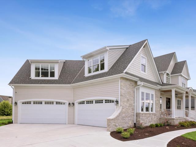 995 Redbud Lane