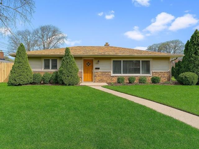 9966 S California Ave, Evergreen Park, IL 60805