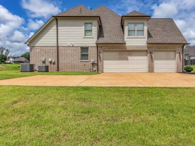 9963 Cypress Willow Cove