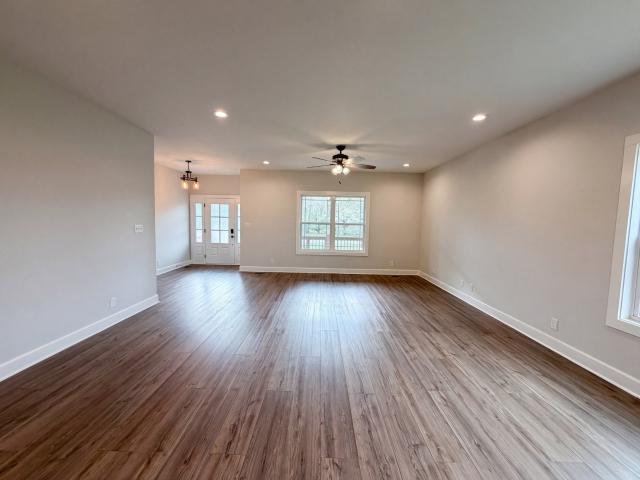 996 Gratton Rd