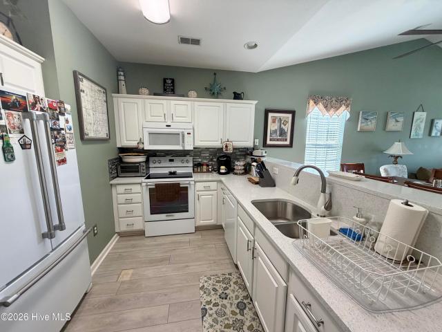 996 Great Egret Circle SW # # 3