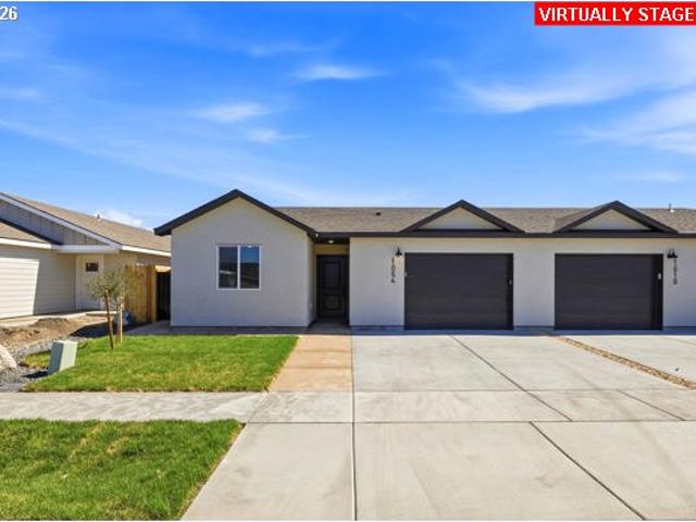 996 NE 10TH PL