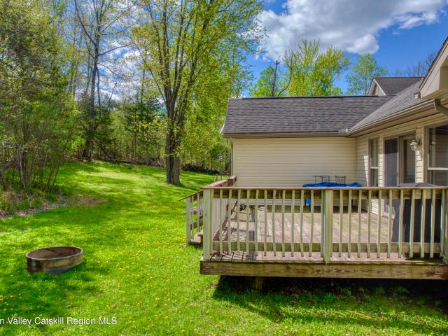 996 Sleepy Hollow Road