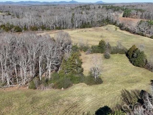 996 Split Trail Rd, Clover, SC 29710