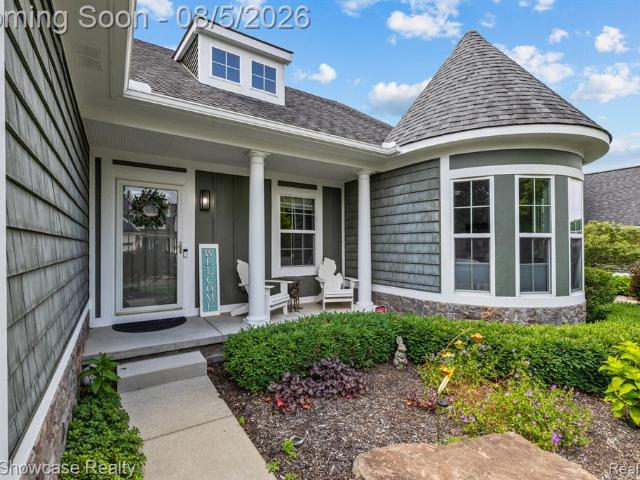 996 Riverstone Circle