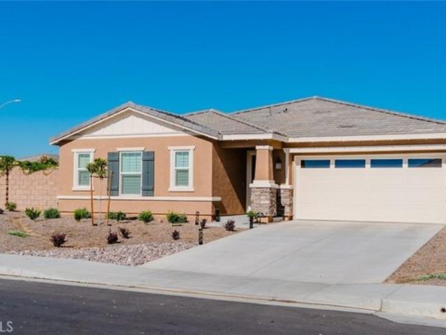 996 Woodstone Dr, San Jacinto, CA 92582