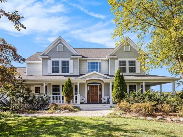 9975 Young Ave NE, Rockford, MI 49341