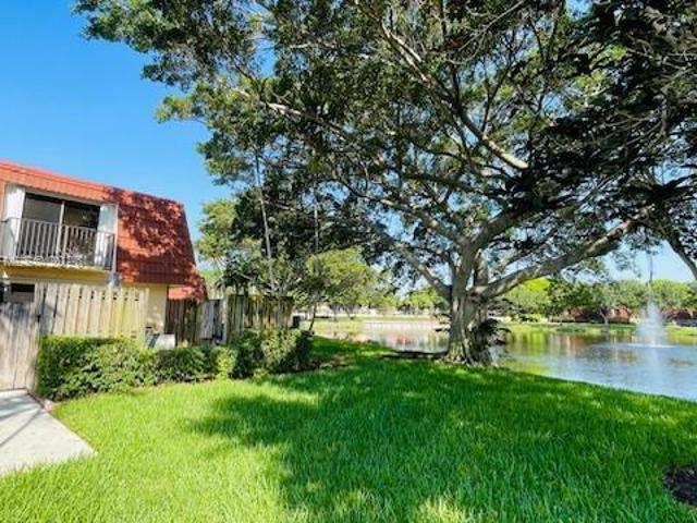 9977 NW 6th Ct, Unit 9977, Plantation, FL 33324 | MLS #A11946 | Compass
