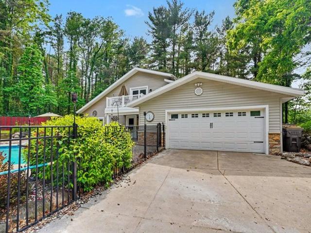9979 W Main St, Kalamazoo, MI 49009