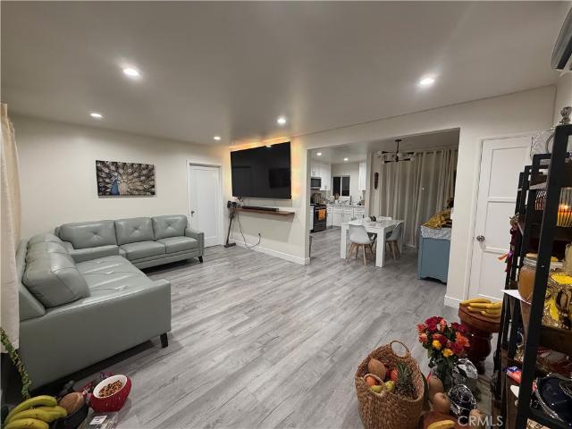9971 Ilex Ave, Pacoima, CA 91331 | MLS #SR26062