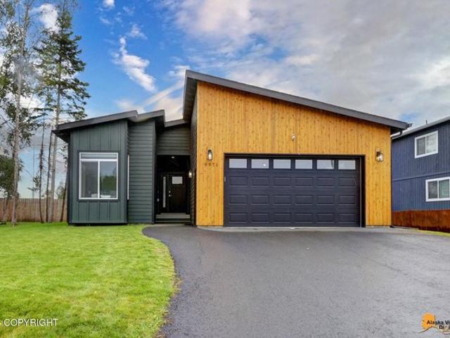 9971 Zeus Cir, Anchorage, AK 99515
