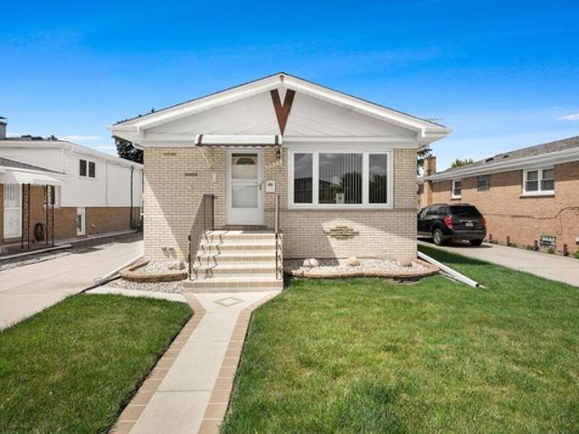 9972 Ivanhoe Ave, Schiller Park, IL 60176