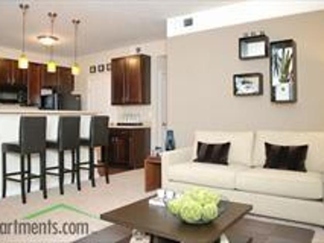 $997 / 2br Large Two Bedroom Luxury Suite! Worthington map