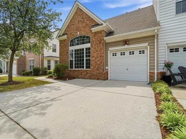 997 Lambourne Ln, Virginia Beach, VA 23462