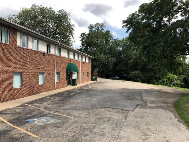 997 N Main St