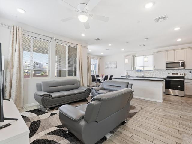 997 S 150th Dr, Goodyear, AZ 85338 | MLS #7019 | Compass