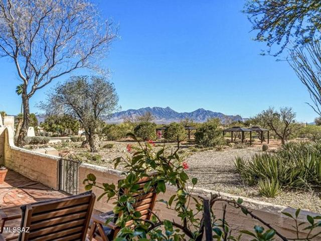 997 W Calle Del Regalo, Green Valley, AZ 85614
