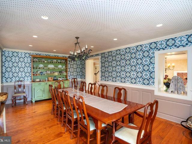 9981 Douglas Road