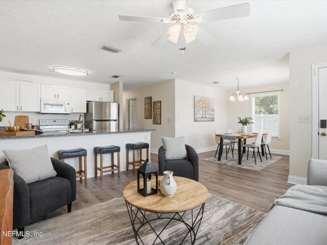 998 Cabo Blanco Ave E, Jacksonville, FL 32233