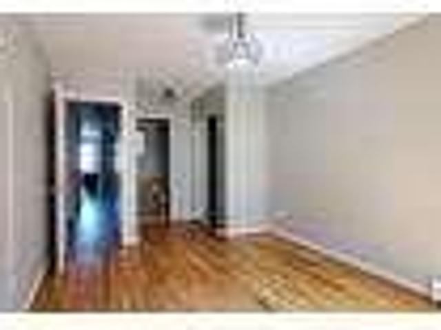 998 Jennings St #2, New York, NY 10460