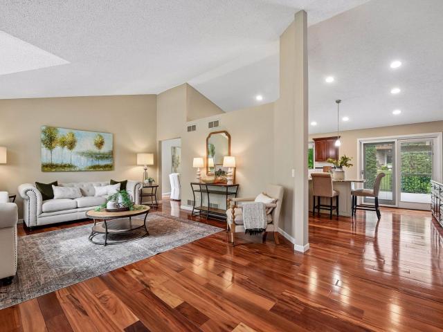 9994 Dunberry Circle