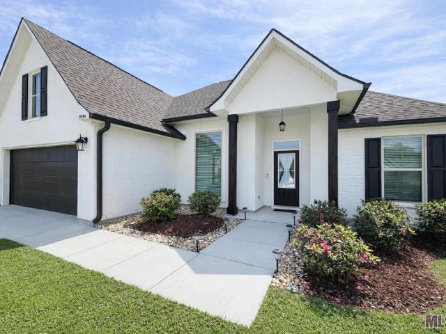 9994 Stratford Dr, Denham Springs, LA 70726 | MLS #BR2026005 | Compass