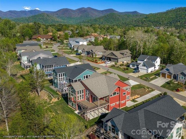 9998 AL Dorf Dr Unit 203, Weaverville, NC 28787