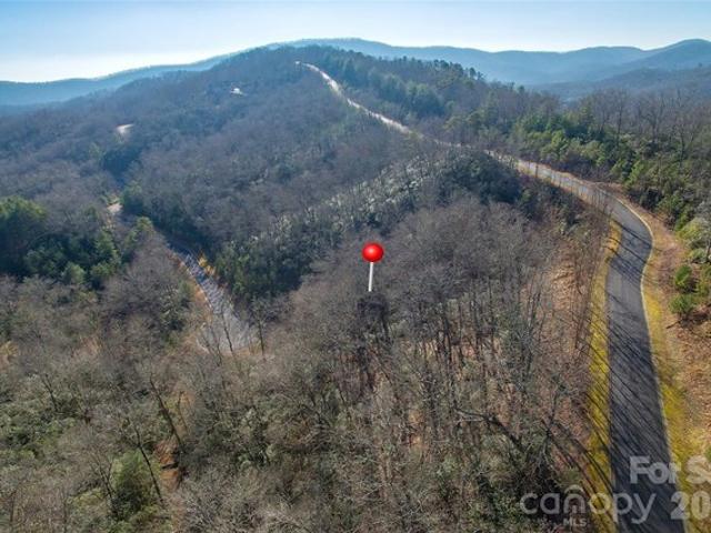 9999 Mayfly Ln Unit 106, Horse Shoe, NC 28742
