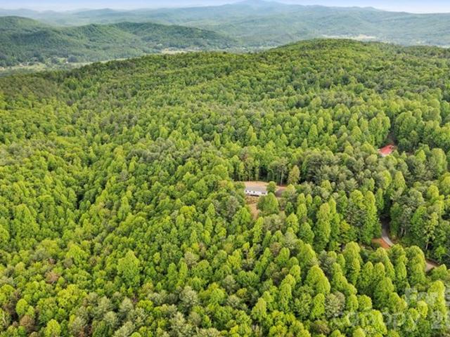 9999 Kira Ln Units 3,4,5, Hendersonville, NC 28739