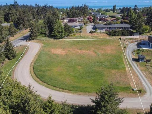 9999 Quiet Waters Ln, Sequim, WA 98382