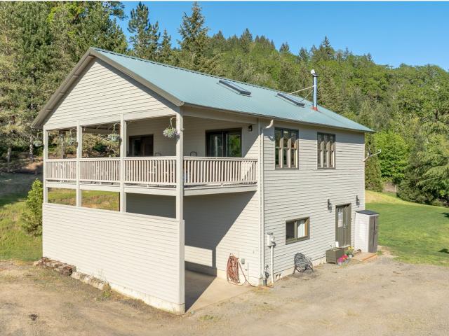 9999 sw vine maple dr