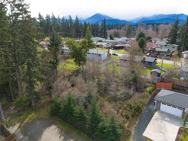 9999 W 8th St, Port Angeles, WA 98363